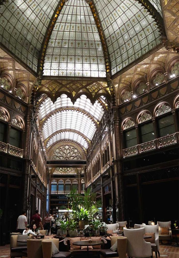 Agnes Toth Studio | The Artist